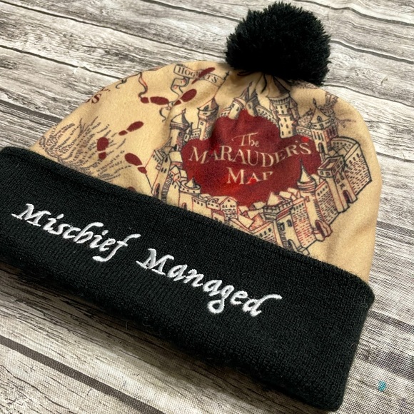 Warner Bros. | Accessories | Os Adult Harry Potter Marauders Map Mischief Managed Beanie ...